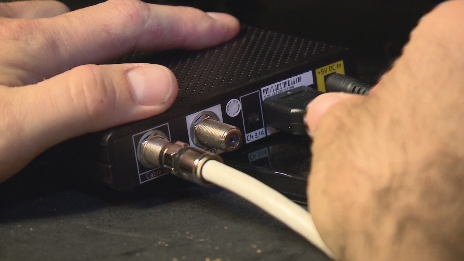 Whas11 Spectrum Explains New Cable Boxes For Kentuckiana Customers